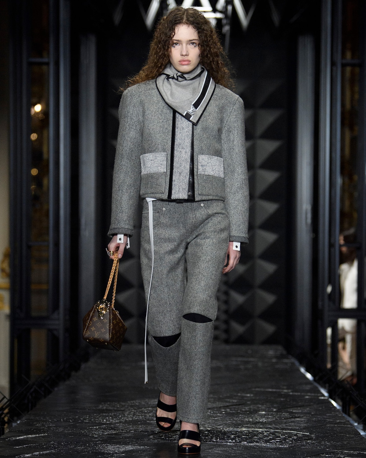 Défilé Femme Automne-Hiver 2023 | LOUIS VUITTON