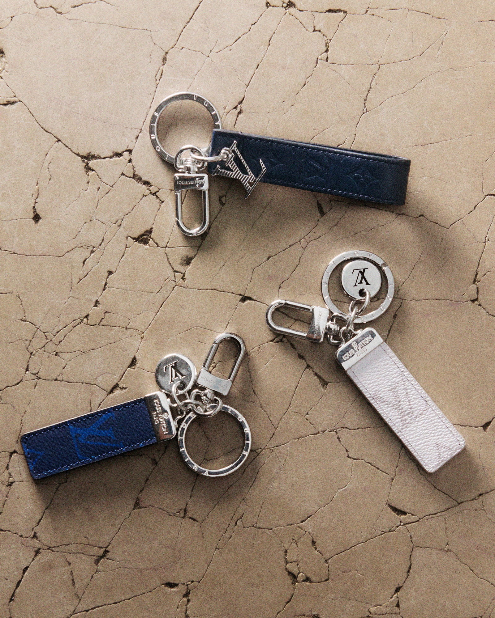 Key Holders and Bag Charms - Men Luxury Collection | LOUIS VUITTON