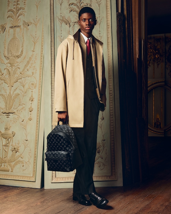 Men's Designer Bags, Backpacks, Shoulder & Waist bags | LOUIS VUITTON