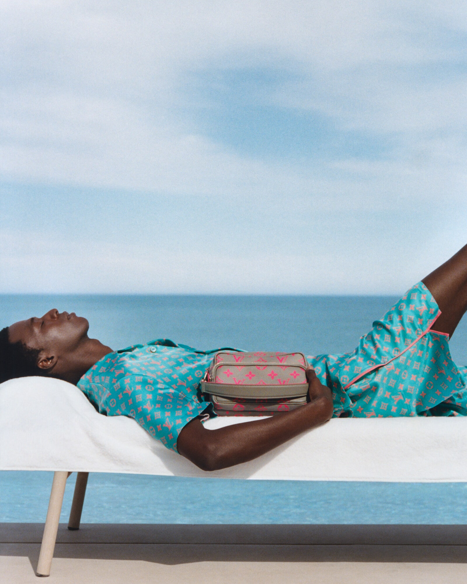 Sacs à bandoulière de luxe pour homme | LOUIS VUITTON