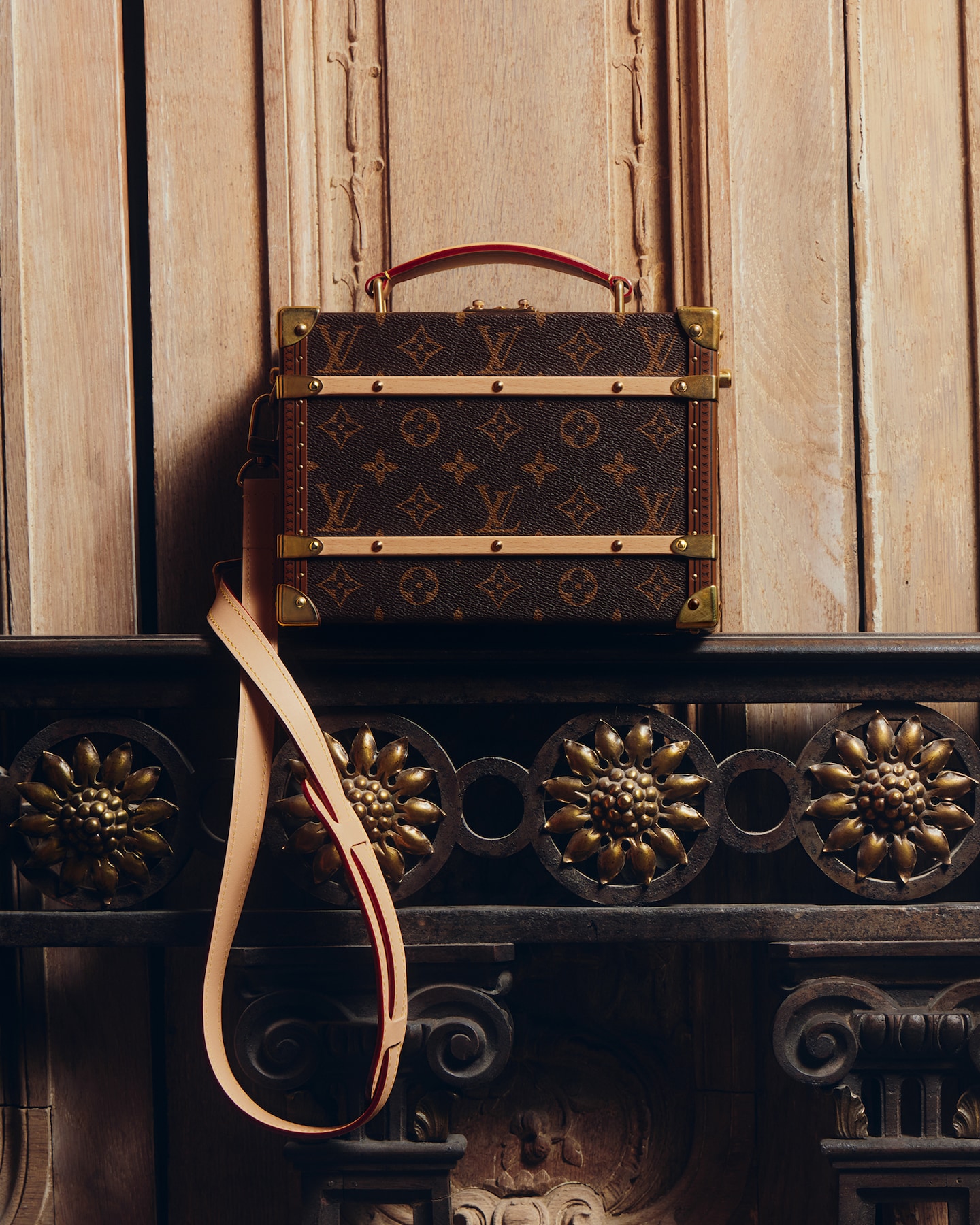 Wearable Trunks Collection for Trunks, Travel and Home | LOUIS VUITTON