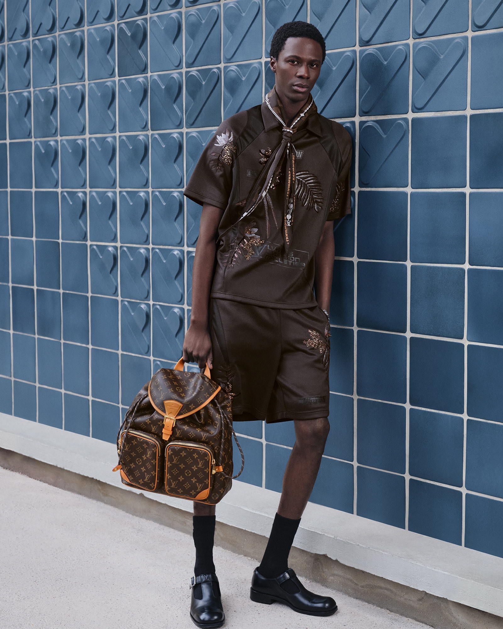 Luxury Bags For Men - Designer Bag | LOUIS VUITTON