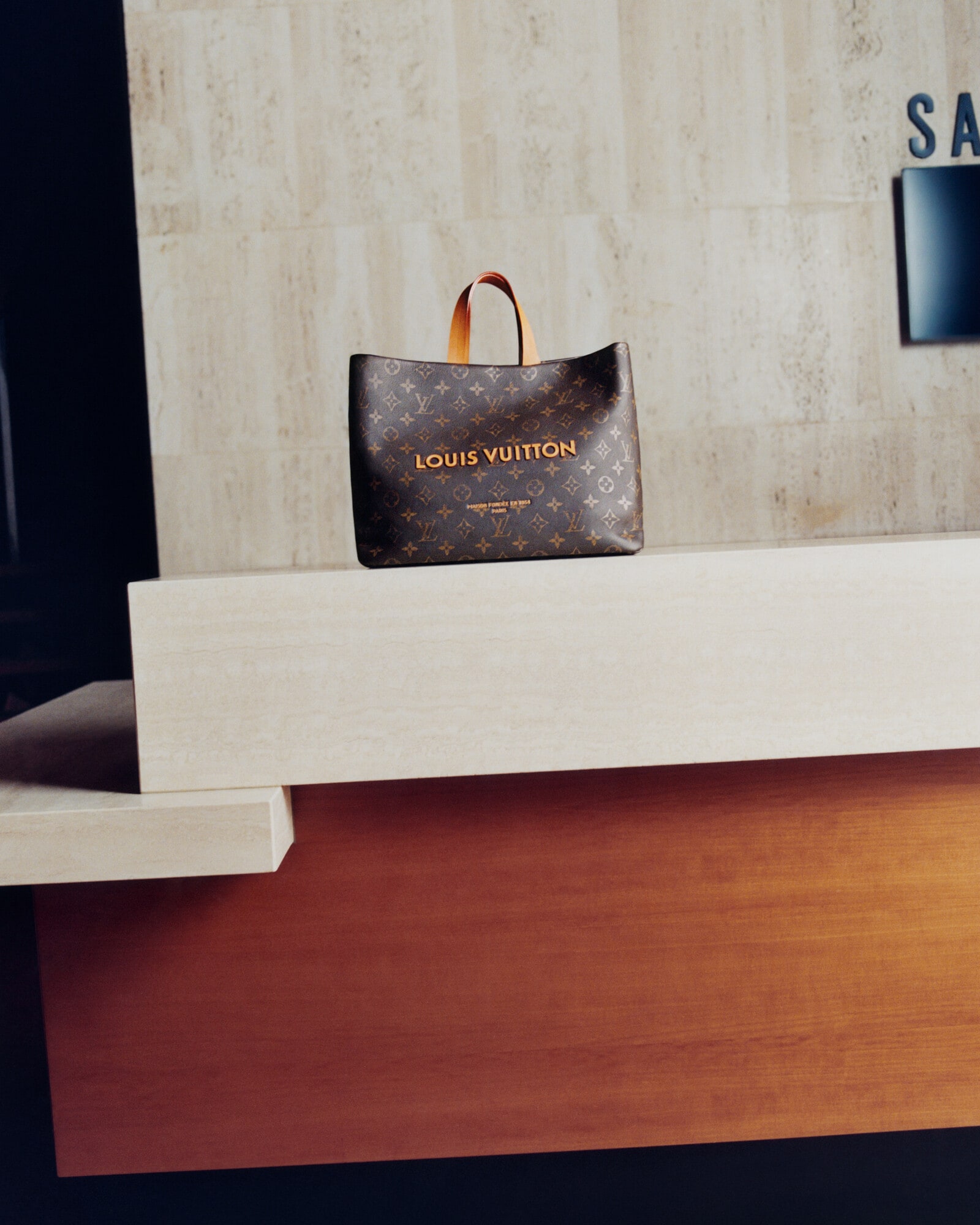 Designer Laptop Bags for Men & Women | LOUIS VUITTON