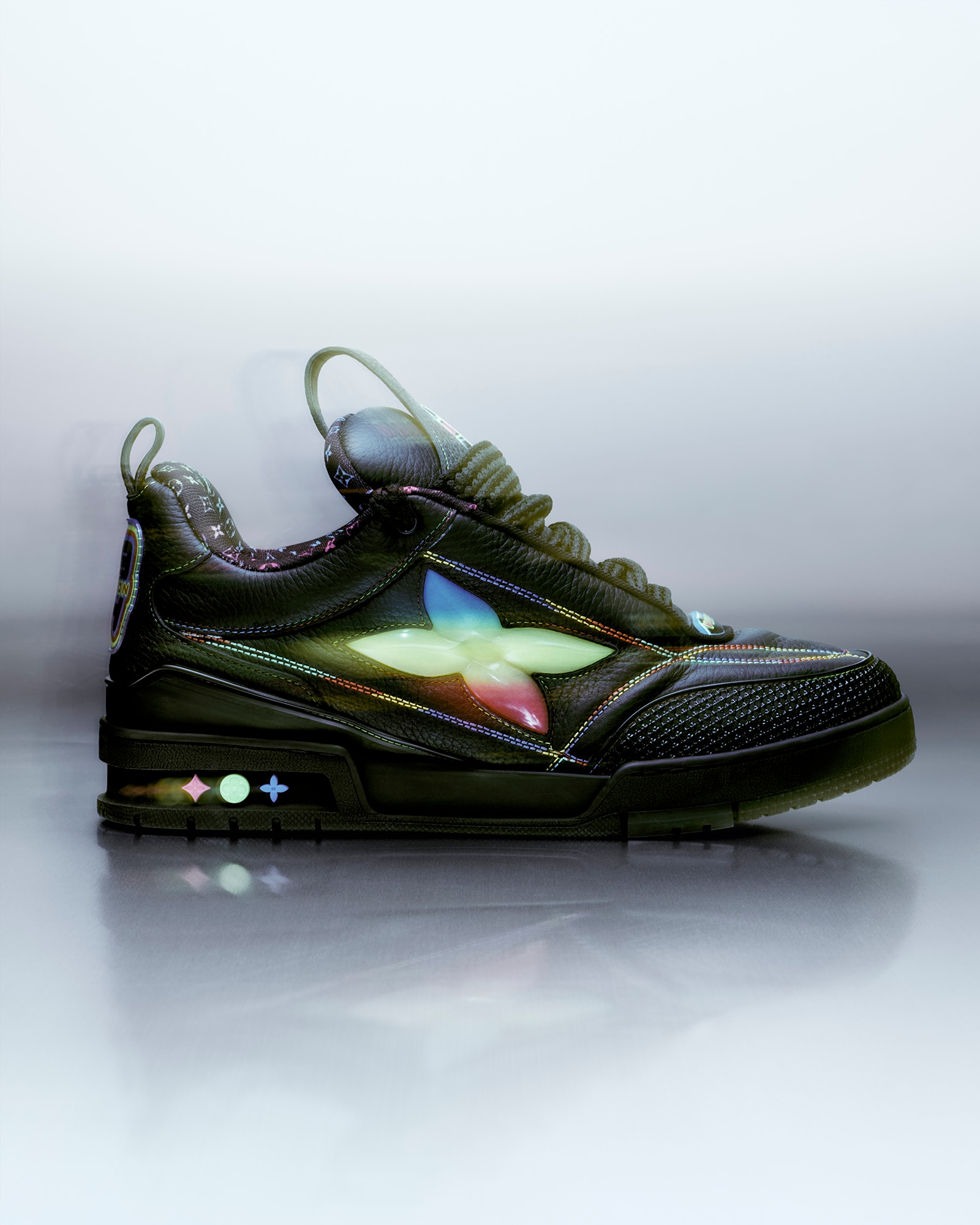 LV Shoes for Men - Designer Shoes & Sneakers | LOUIS VUITTON