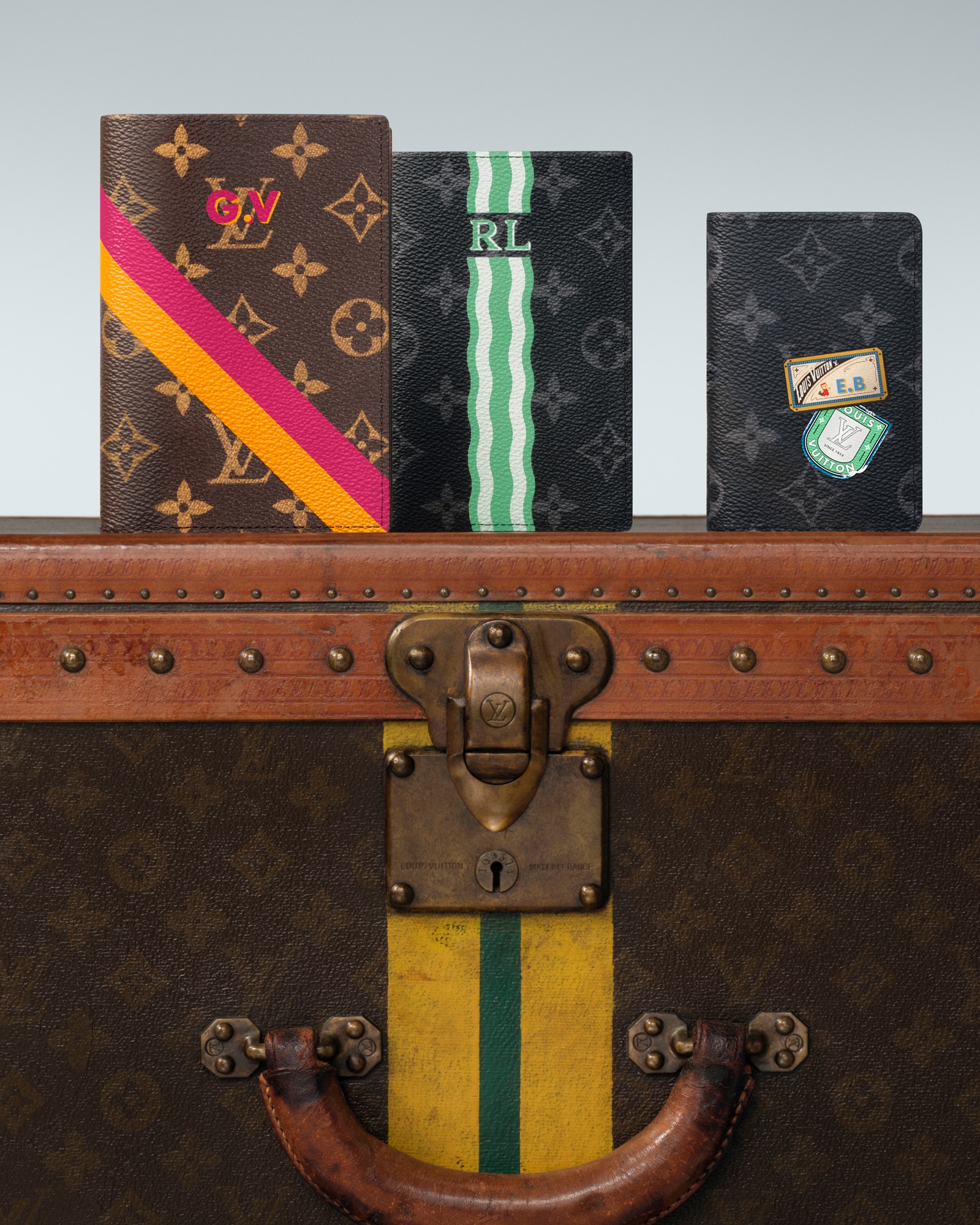 Designer Passport Holders & Covers for Men | LOUIS VUITTON