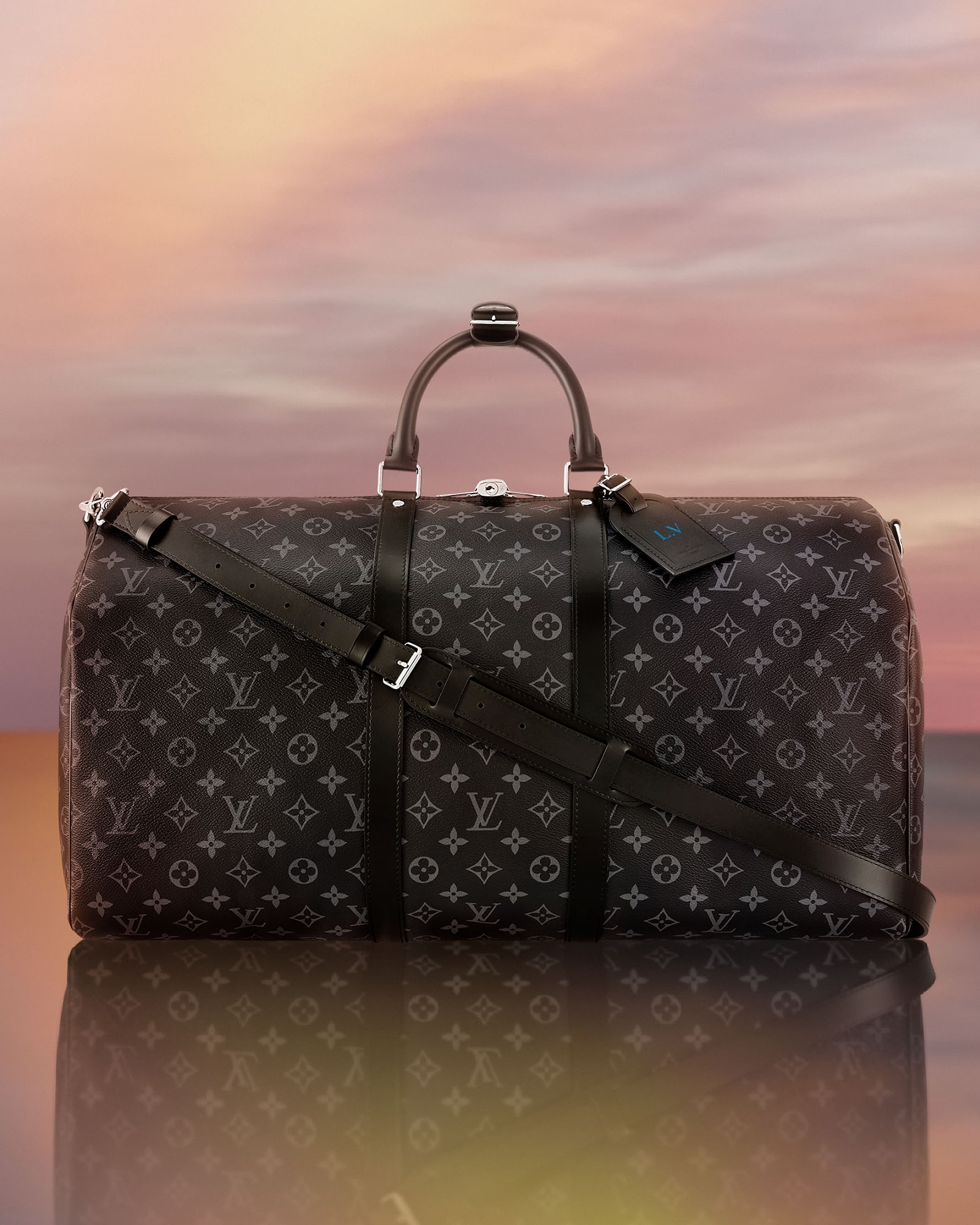 Travel Personalization Collection for gifts | LOUIS VUITTON