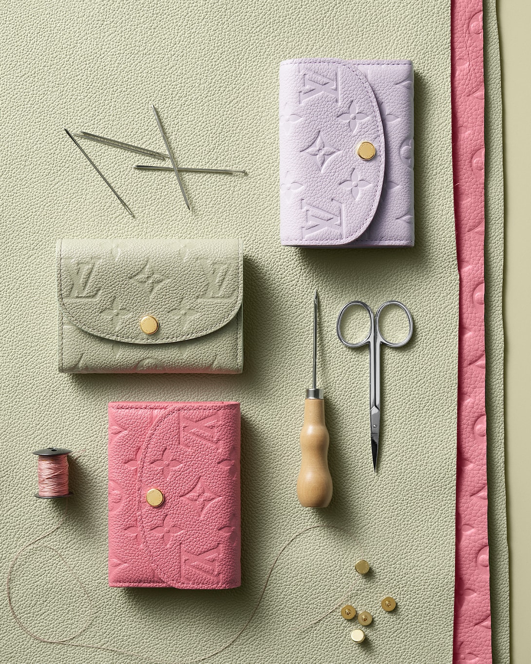 Compact & Long Wallets for Women | LOUIS VUITTON