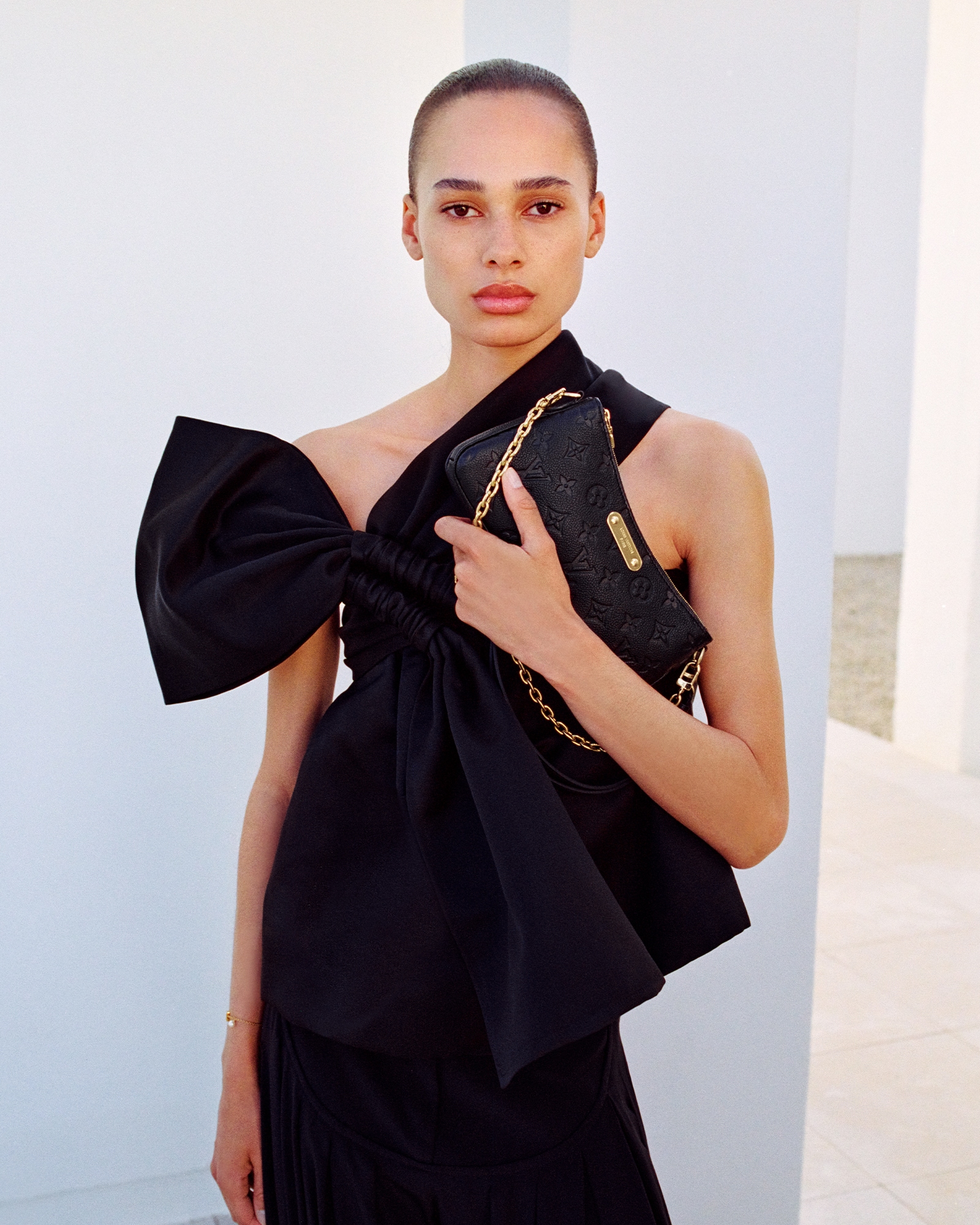 Wallets on Chain and Micro Bags Collection for Women | LOUIS VUITTON