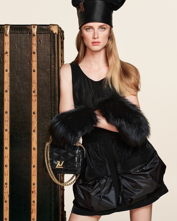 Women's Designer Hats and Gloves | LOUIS VUITTON