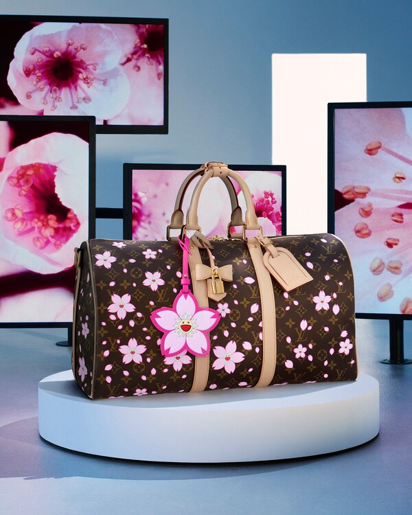 Travel Bags Collection for Women | LOUIS VUITTON