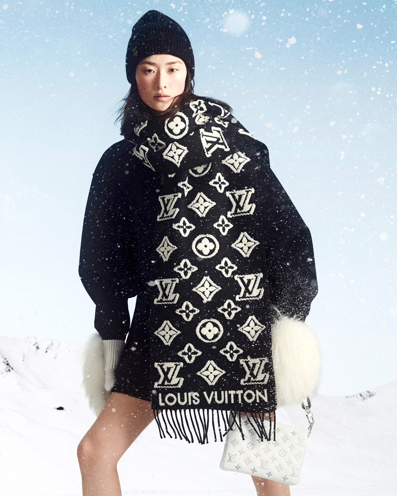 Women's Designer Hats & Gloves | LOUIS VUITTON